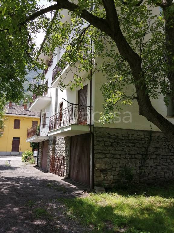 Appartamento in in vendita da privato a Roure frazione Roreto, 10