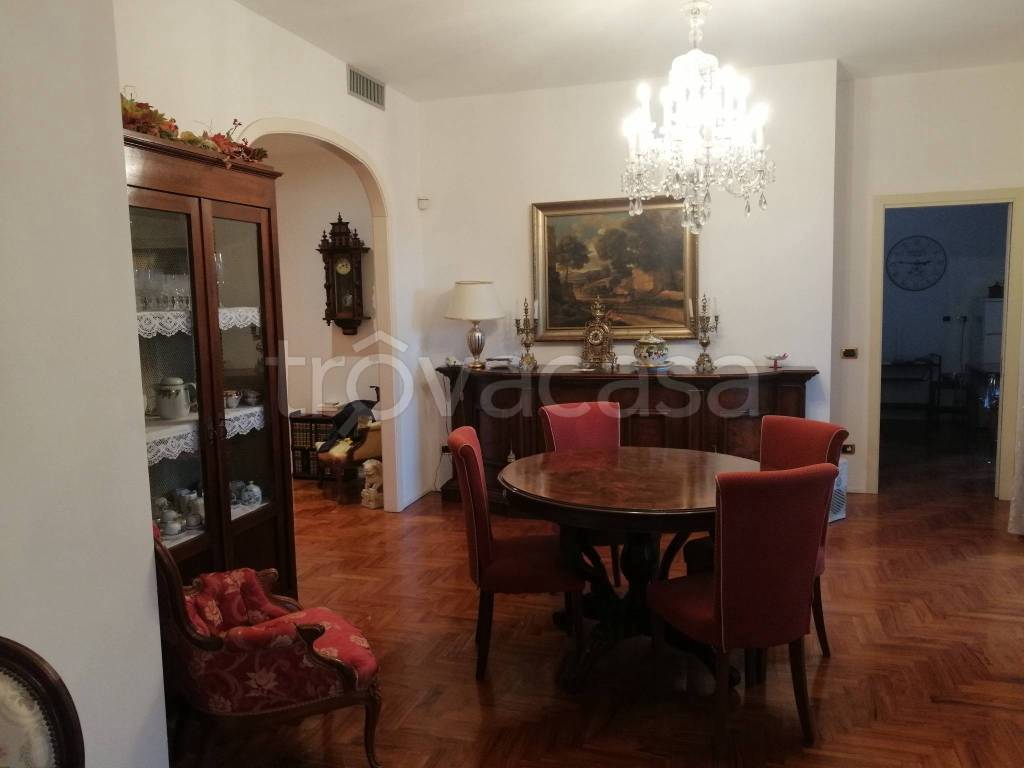 Appartamento in vendita a Piacenza via Santa Franca, 59