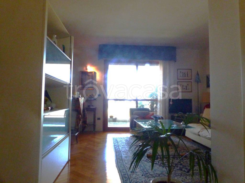 Appartamento in vendita a Selargius via Simon Mossa