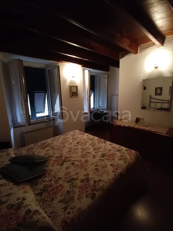 Appartamento in vendita a Borzonasca via Angelo Grilli