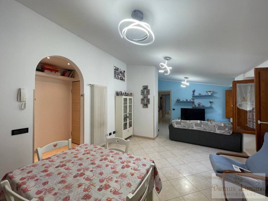 Appartamento in vendita ad Alzano Lombardo via Salesiane, 14