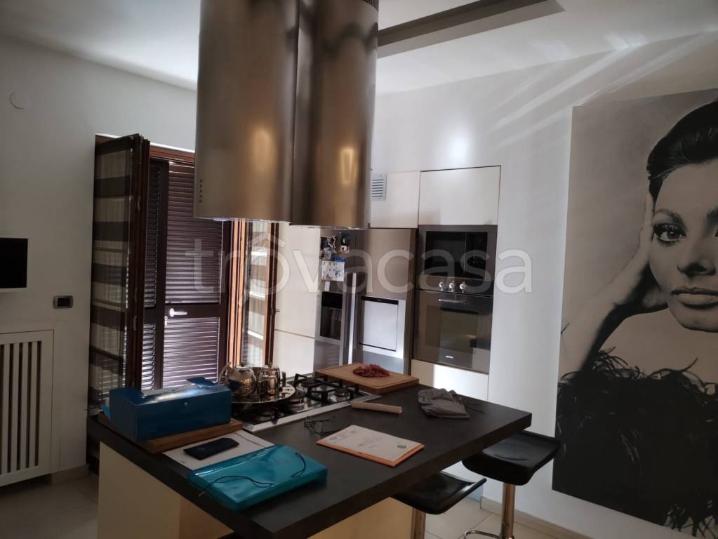 Appartamento in vendita ad Aversa via Amedeo Maiuri