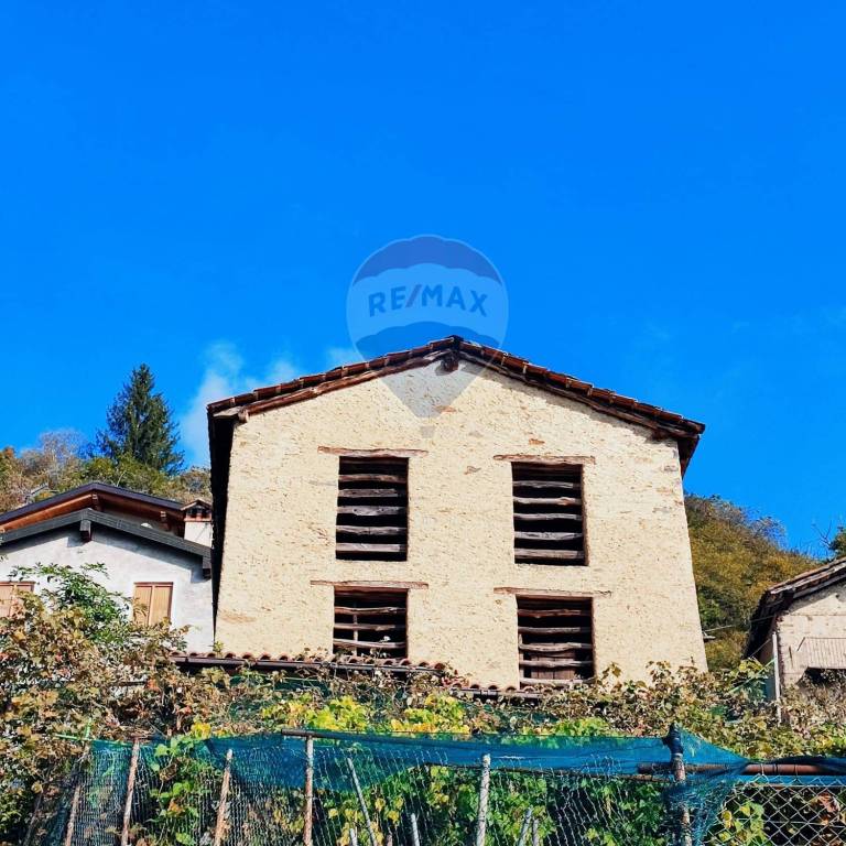 Rustico in vendita a Bellano