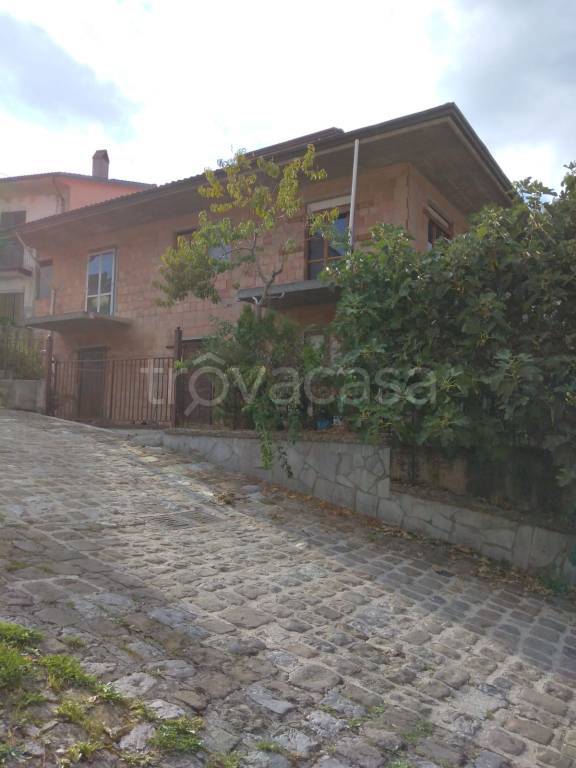 Villa Bifamiliare in in vendita da privato a Latronico via Chiesa, 166