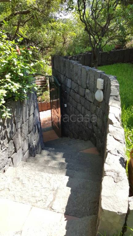 Villa Bifamiliare in in vendita da privato ad Acireale via dei Maceratoi, 42