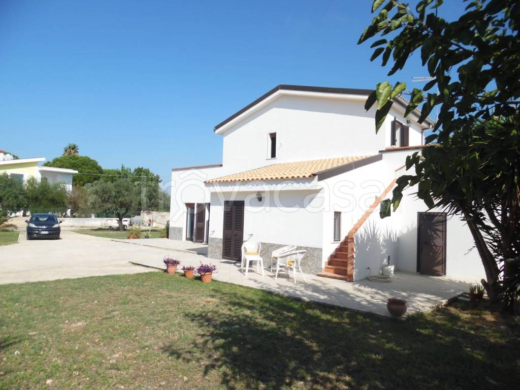 Villa Bifamiliare in vendita a Siracusa via Isola Bali