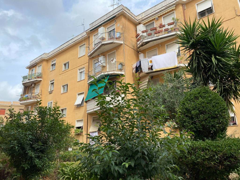 Appartamento in vendita a Civitavecchia via Achille Montanucci, 11