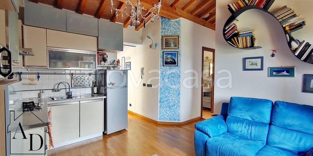 Appartamento in vendita a Sarzana via Camponesto