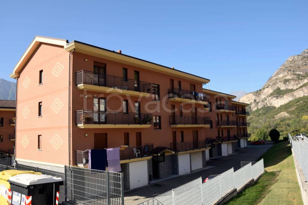 Appartamento in vendita a Bussoleno via San Pietro d'Ollesia