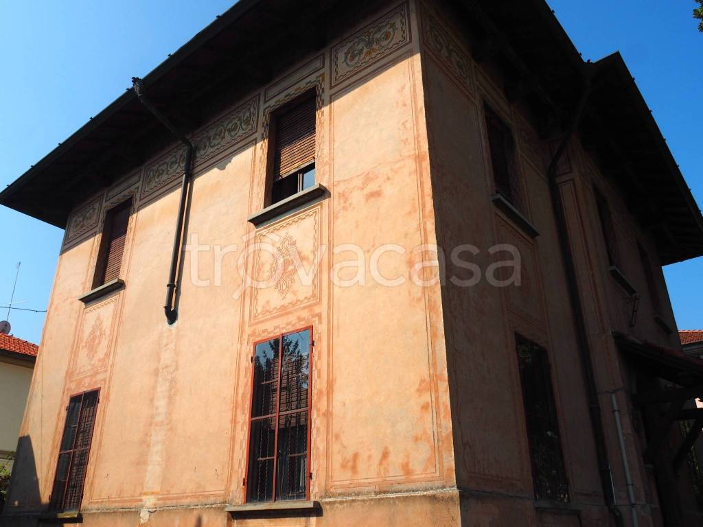 Villa in vendita a Crema via Campo di Marte