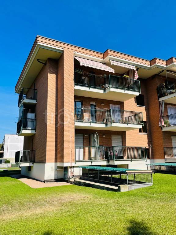 Appartamento in vendita a Bra via Velso Mucci