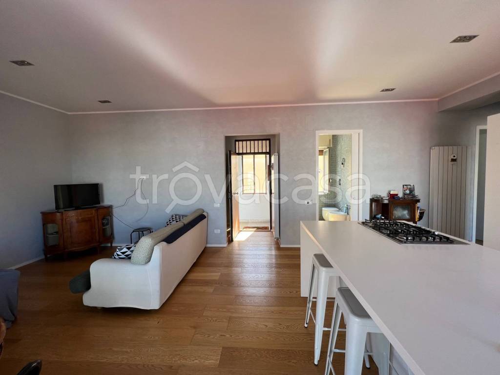 Appartamento in vendita a Cosenza via Cesare Marini, 6