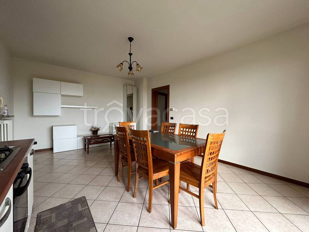 Appartamento in vendita a Belgioioso via Santa Maddalena di Canossa