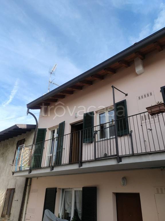 Appartamento in vendita a Carate Brianza via Nazario Sauro, 13