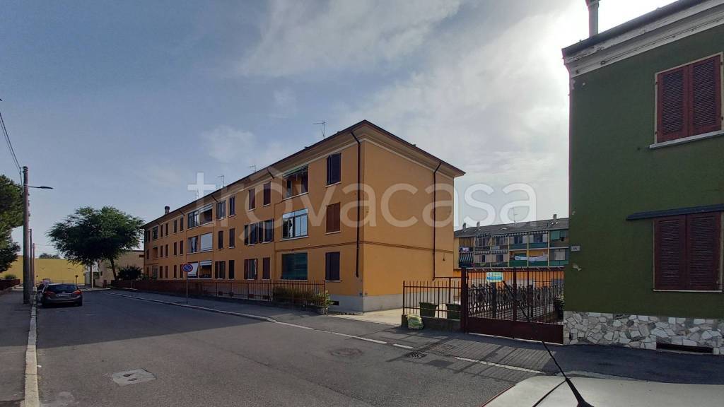 Appartamento in vendita a Pizzighettone via Martiri della Libertà, 18