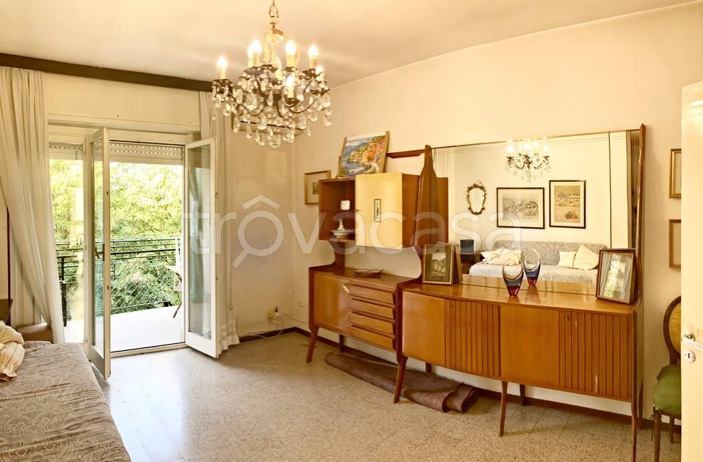 Appartamento in vendita a Novara via Pordenone, 2