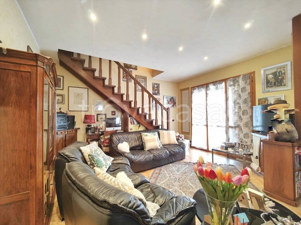 Appartamento in vendita a Campi Bisenzio via San Lorenzo