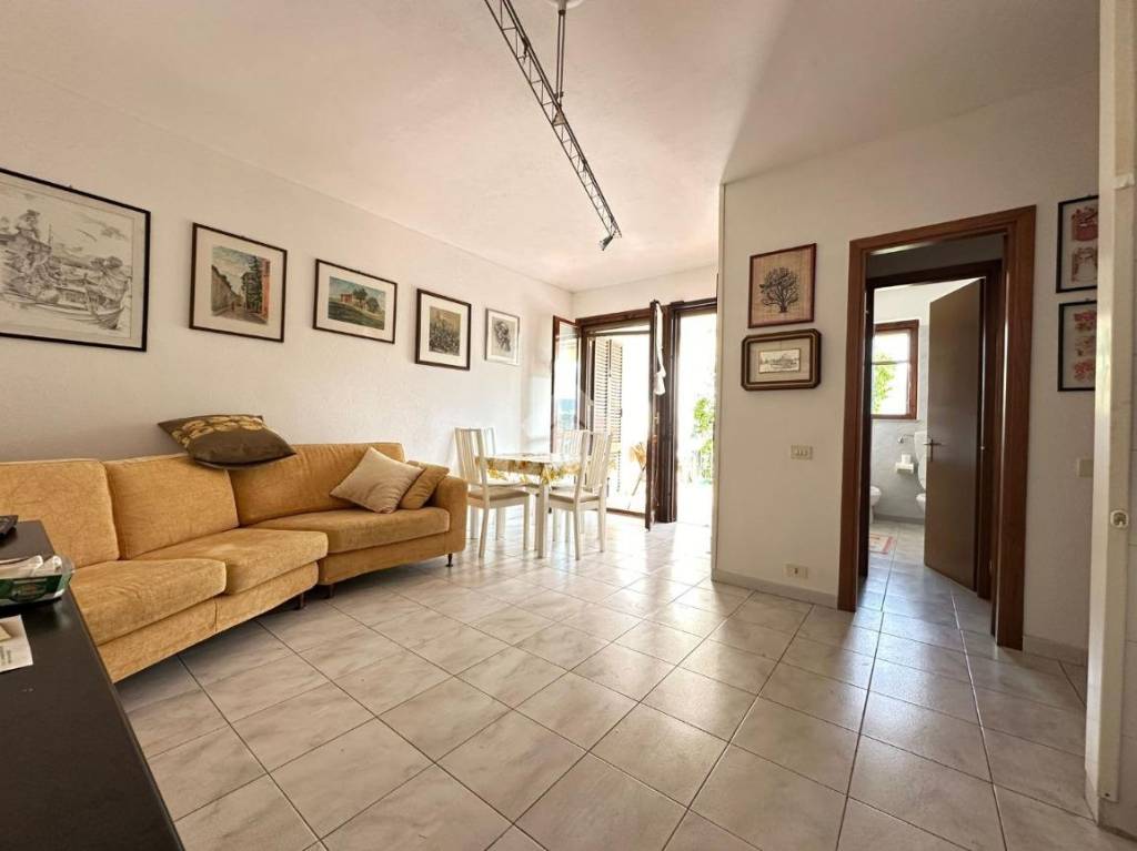 Appartamento in vendita a Luni via Piero Gobetti, 16