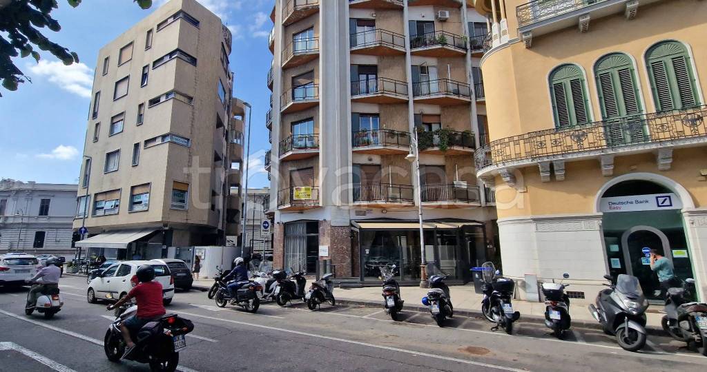 Intero Stabile in vendita a Messina via Giuseppe Garibaldi, 87
