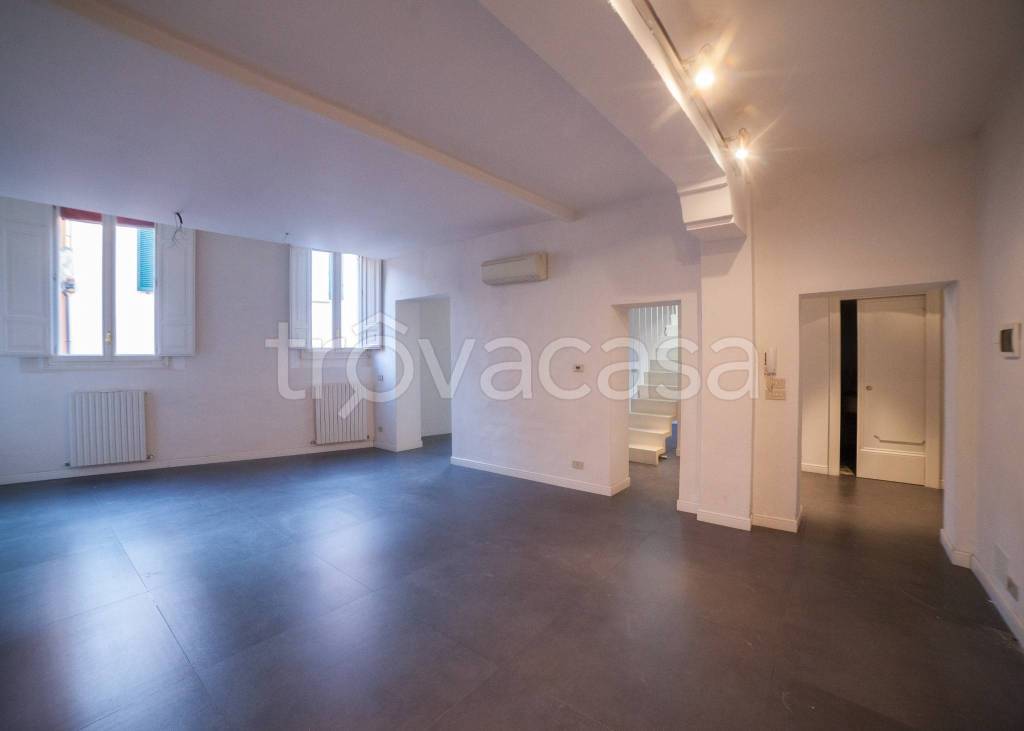 Appartamento in vendita a Bologna via Mascarella