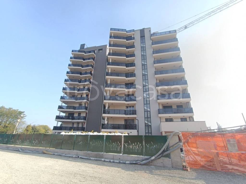 Appartamento in vendita a Bologna via Scandellara