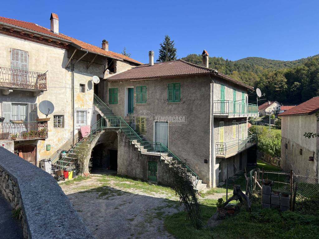 Appartamento in vendita a Calizzano strada Provinciale 490 62