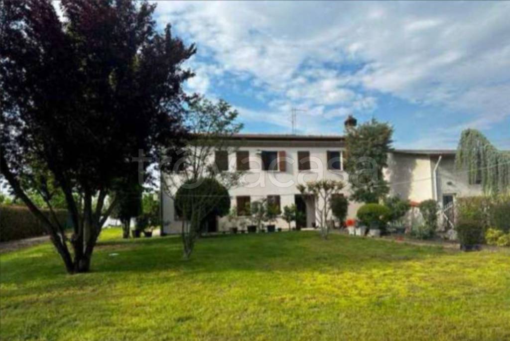 Appartamento all'asta a Boschi Sant'Anna via Olmo