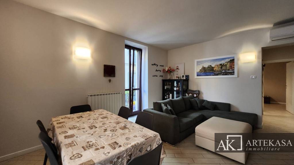 Appartamento in vendita a Novara via Prina, 4