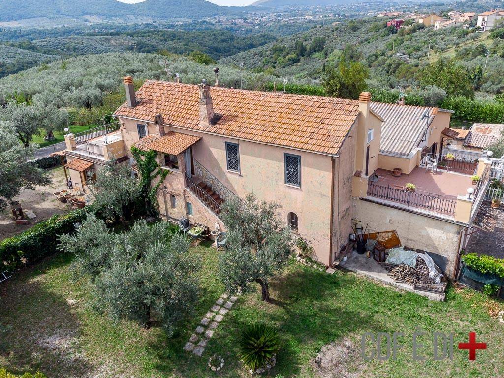 Villa in vendita a Monteleone Sabino via delle Pietre Piane
