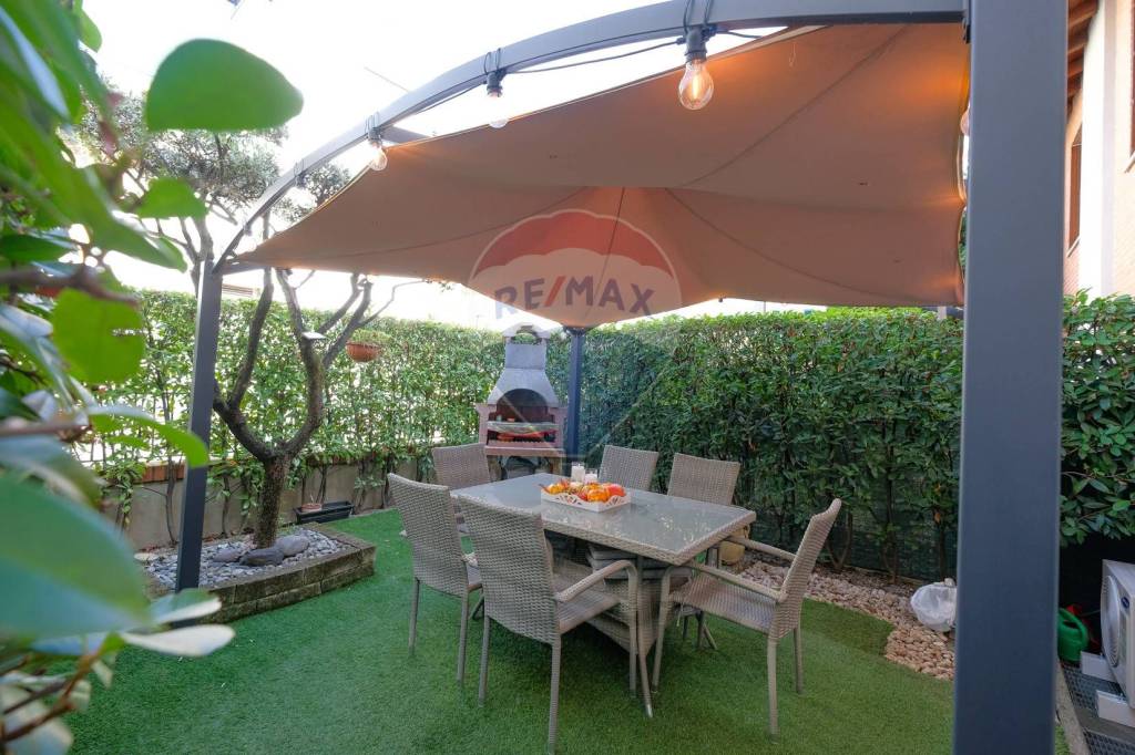 Villa a Schiera in vendita a Bergamo via San Bernardino, 145