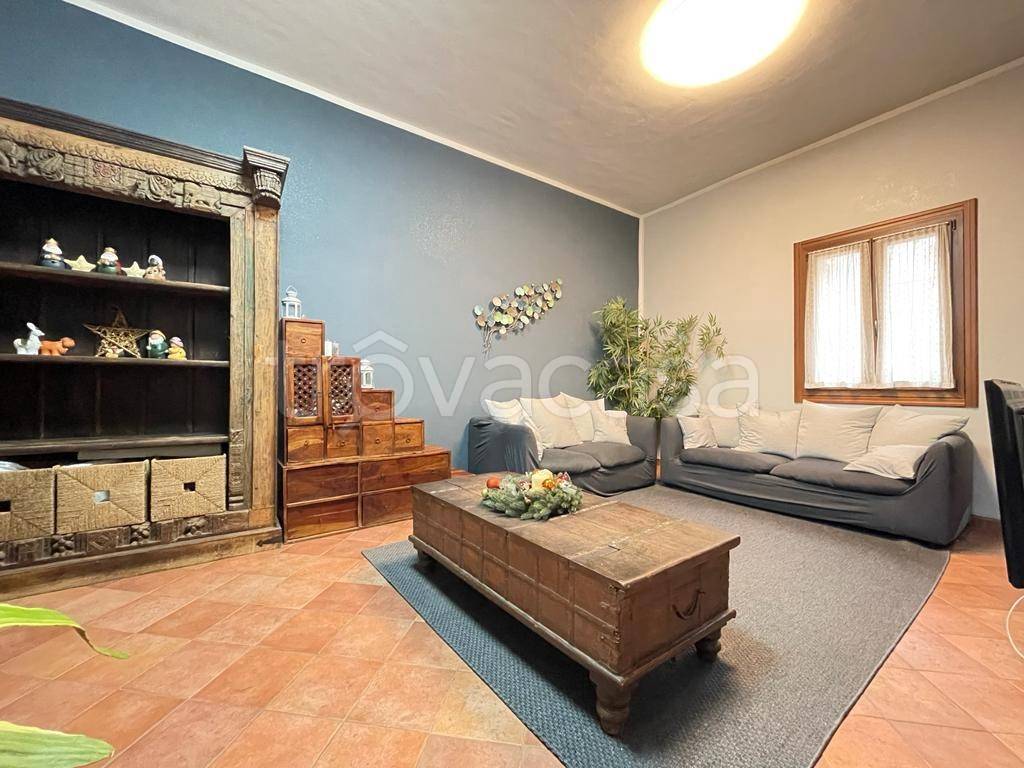 Villa in vendita a Sommariva del Bosco via Camillo Benso di Cavour