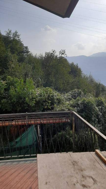 Colonica in vendita a Lierna