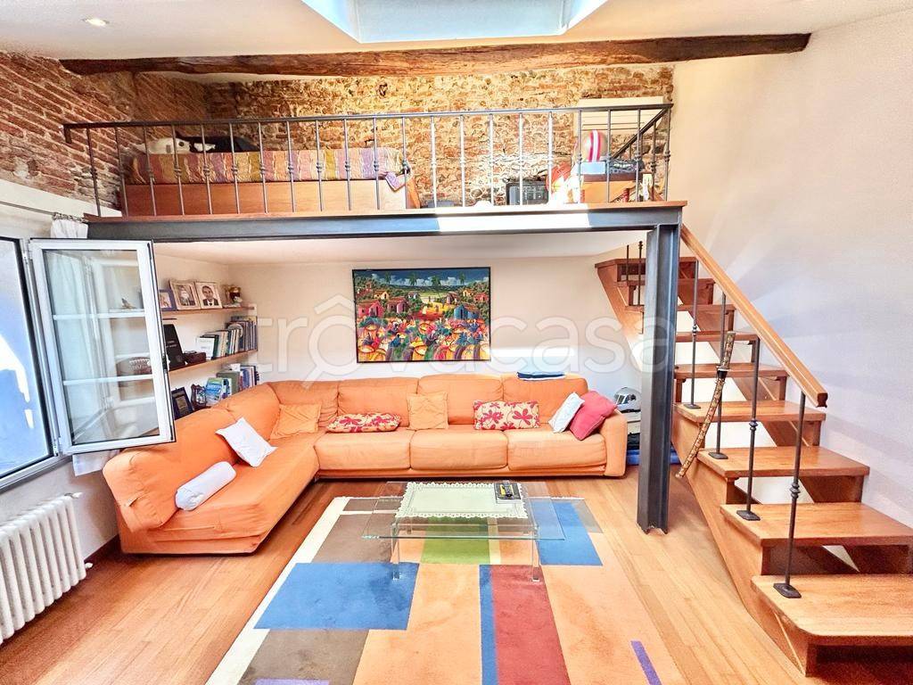 Appartamento in vendita a Savona via Pia