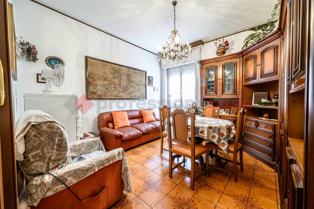 Appartamento in vendita a Buccinasco via Nearco