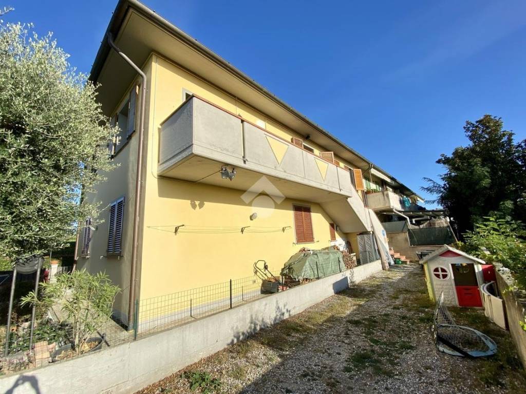 Appartamento in vendita a Quarrata via vecchia fiorentina primo tronco, 459