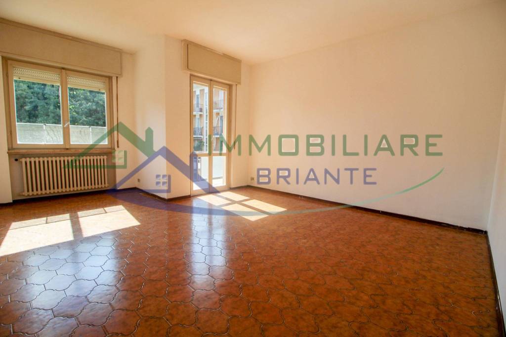 Appartamento in vendita a Casorate Sempione via Monte Grappa