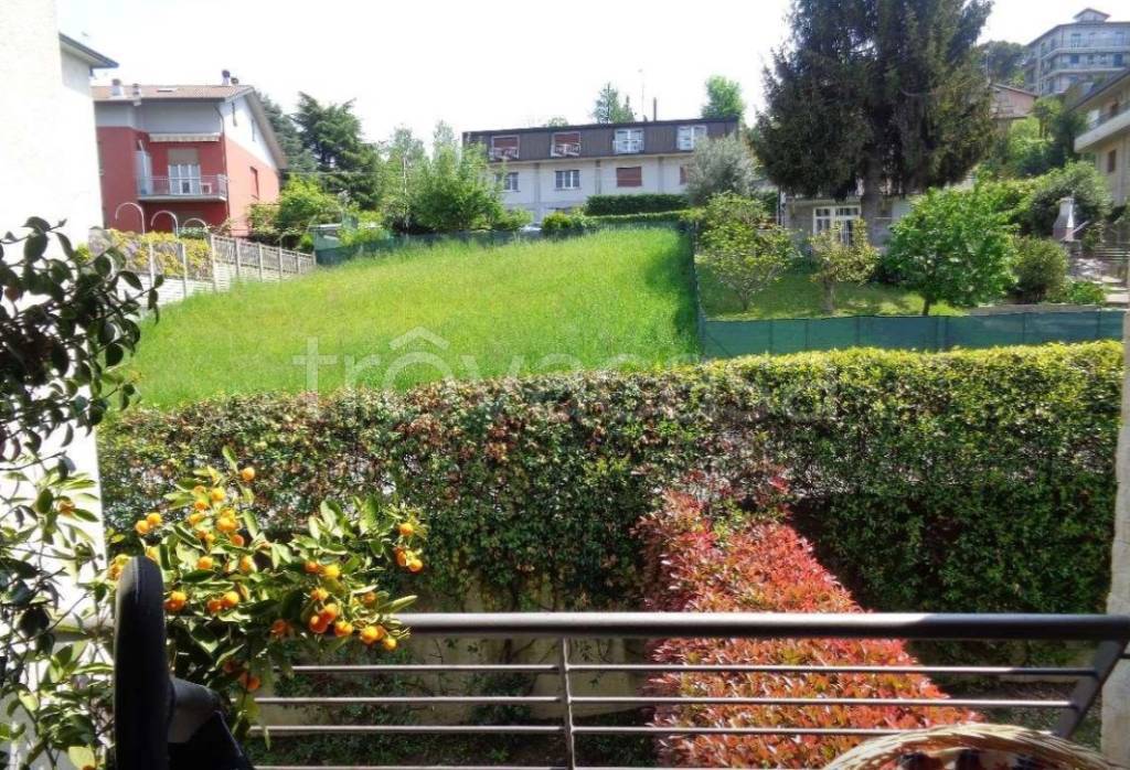 Appartamento all'asta a Cantù via Aurelio Saffi, 25