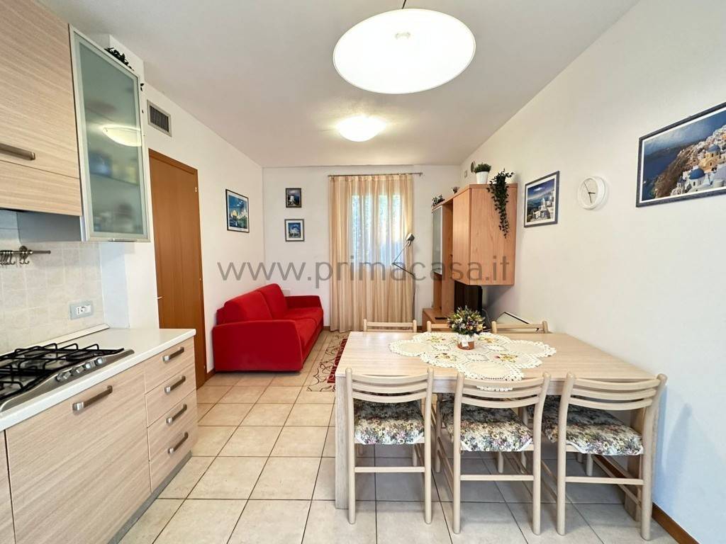Appartamento in vendita a Jesolo viale Belgio, 55
