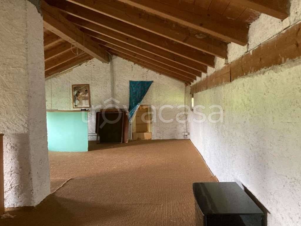 Casa Indipendente all'asta a San Giacomo Vercellese cascina Lupina