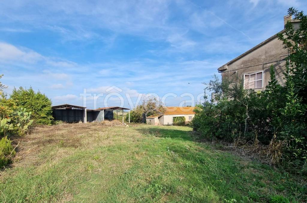 Casa Indipendente in vendita a Città Sant'Angelo via Cupello, 13