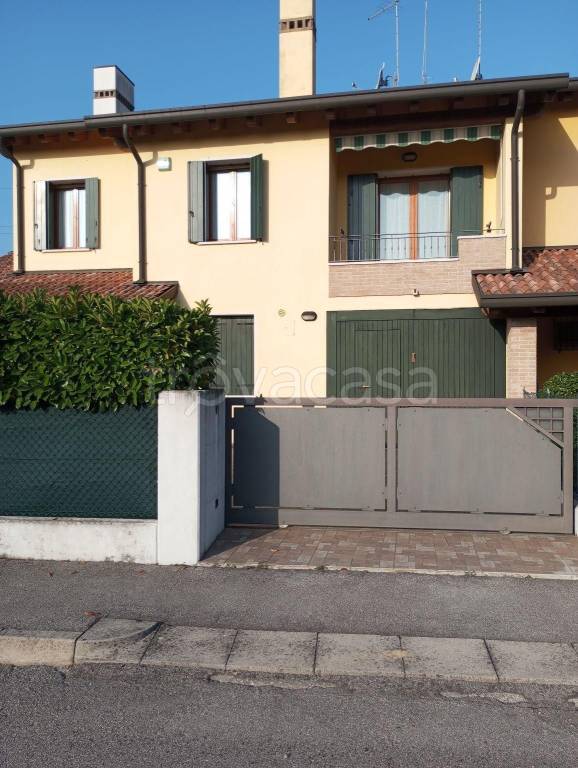 Villa a Schiera in in vendita da privato a Salzano via Pietro Mascagni, 49