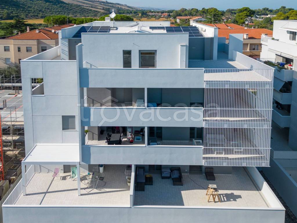 Attico in vendita a Roseto degli Abruzzi via Nazionale, 2/4