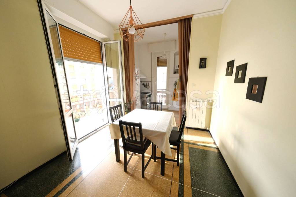 Appartamento in vendita a Genova via Laviosa