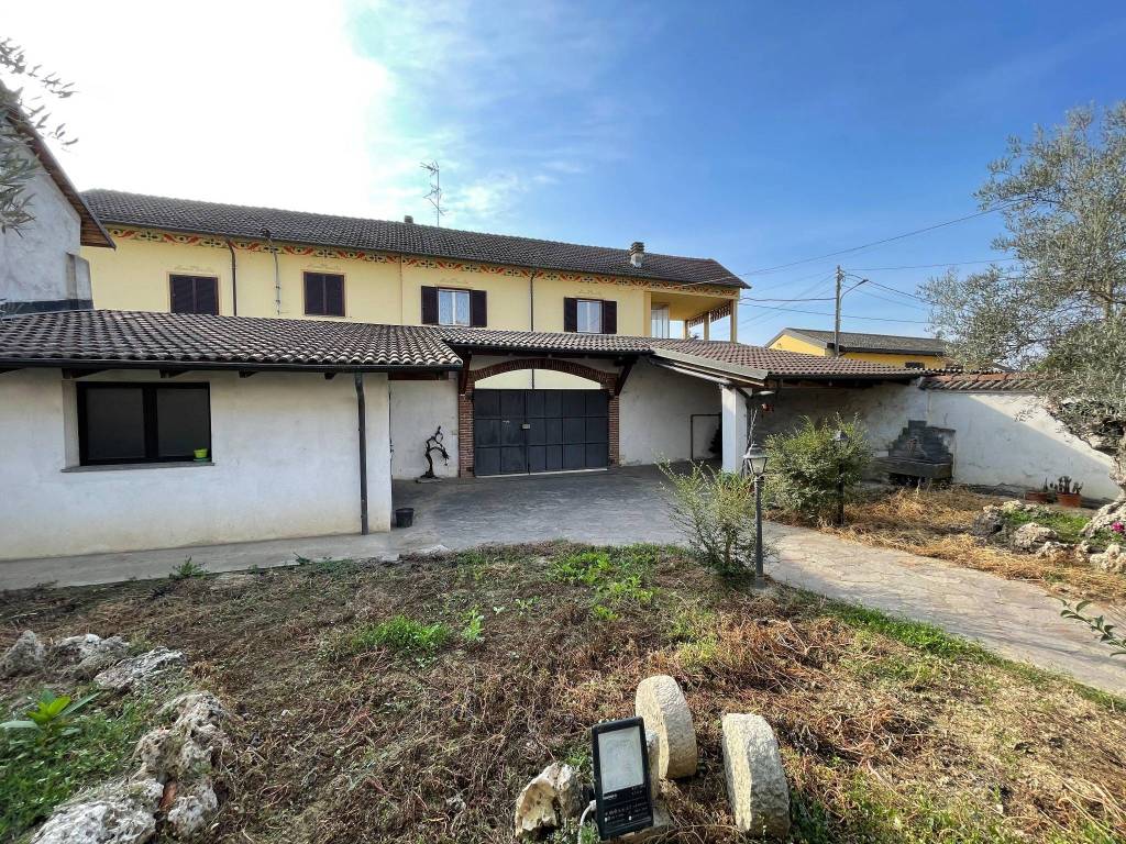 Villa a Schiera in vendita a Rive via Bernardino Rattazzi, 4