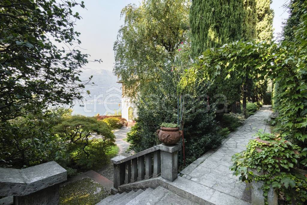 Villa in vendita a Bellano al cà