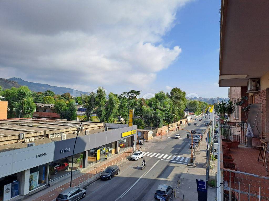 Appartamento in in vendita da privato a Napoli via John Fitzgerald Kennedy, 311