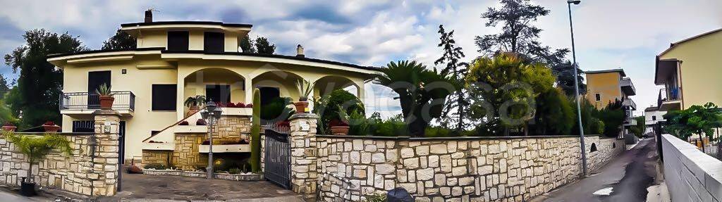 Villa in in vendita da privato a Santi Cosma e Damiano via Francesco Baracca