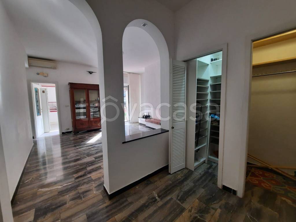 Appartamento in vendita a Genova via Antonio Cei