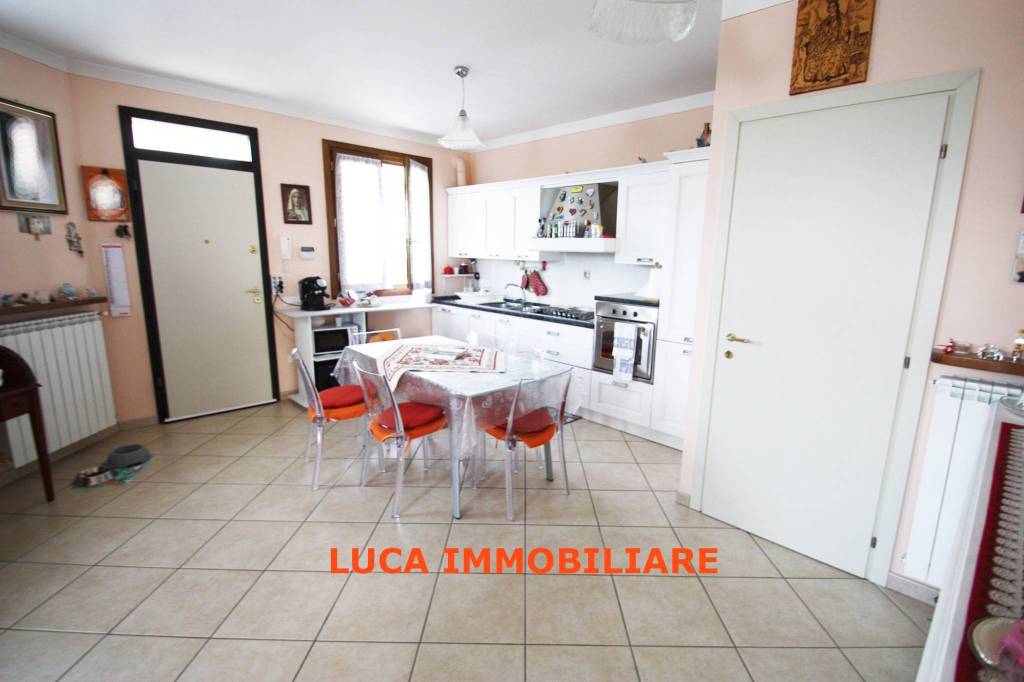 Appartamento in vendita a Ponte Buggianese via Fosso alla Torre, 8