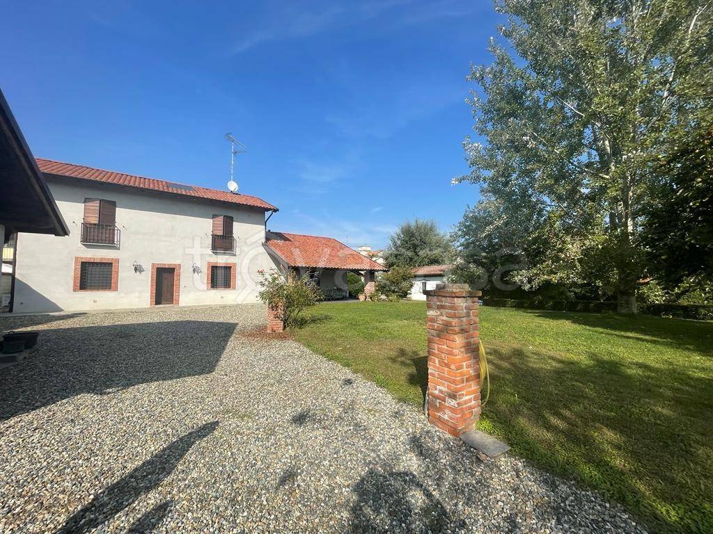Villa in vendita a Novara strada Provinciale di Granozzo